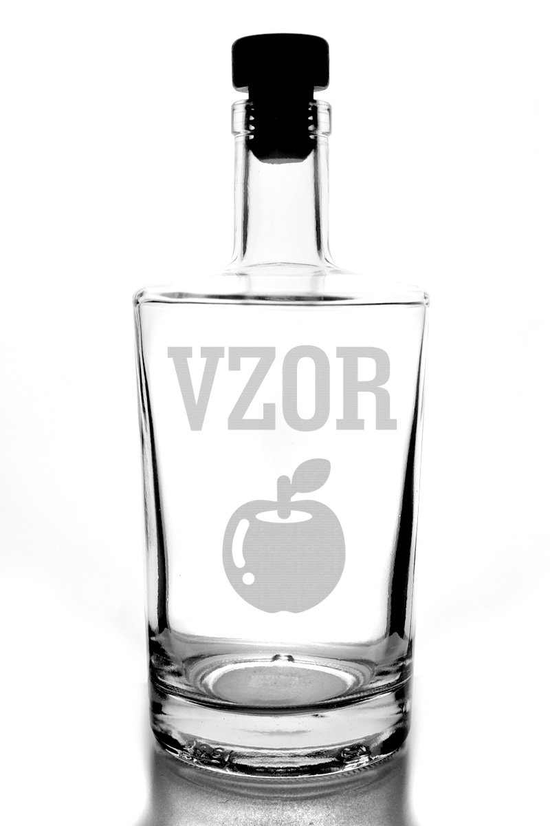 Gravírovanie na sklenené fľaše - peciatka.sk
